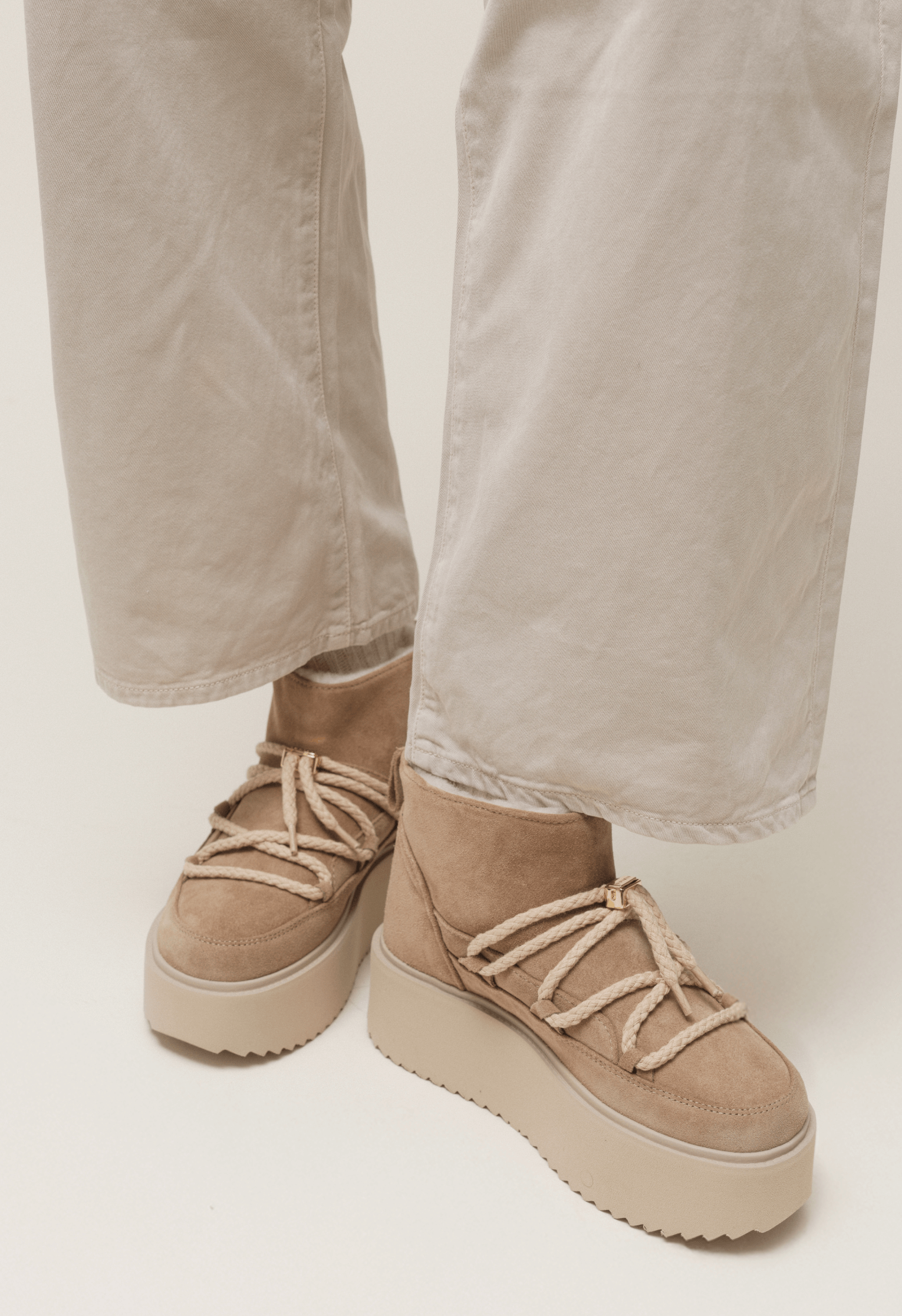 INUIKII Offizieller Online Store — Schuhe und Accessoires